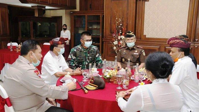 Dalam Rakor Covid-19, Pangdam IX/Udayana Sebut Kewaspadaan Masyarakat Bali Masih Rendah - Tribun ...