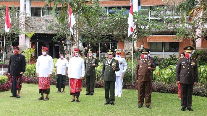 Rangkaian Upacara Peringatan Kemerdekaan RI yang Dilaksanakan Pangdam IX/Udayana - Tribun-bali.com