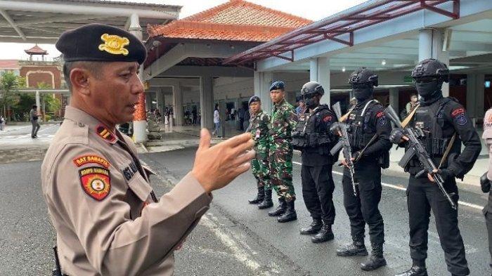 Personel Gabungan Gelar Patroli di Bandara I Gusti Ngurah Rai - Tribun-bali.com