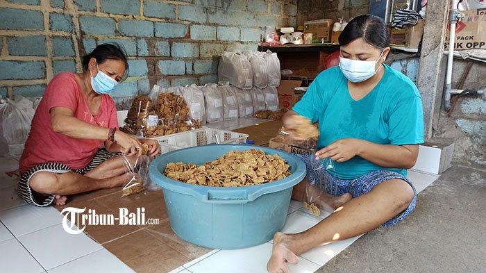 Berbahan Dasar Kepala dan Leher Ayam, Kisah Sukses di Balik Keripik ...