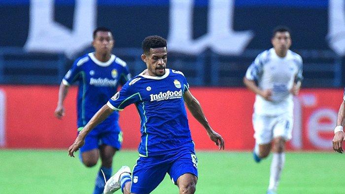 Kabar Tak Mengenakan Luis Milla Soal Ricky Kambuaya, Kans Ubah Formasi Persib Bandung vs Arema ...
