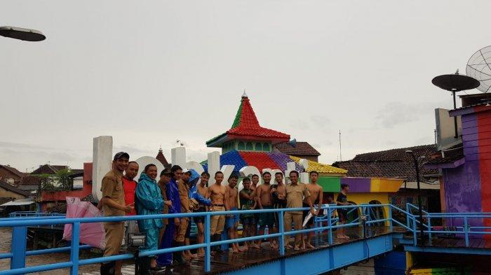 Pemkab Banyuwangi Normalisasi Sungai Kalilo - Tribun-bali.com