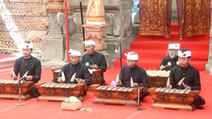 Gamelan Saron, Gamelan Tua Memakai Laras Pelog Tujuh Nada Ditampilkan ...