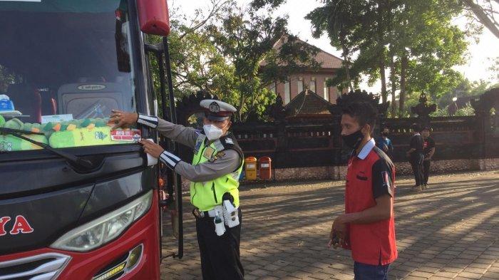 Satlantas Polres Jembrana Rekayasa Arus Lalulintas, Simpang Wibisana Dibangun Panggung Utama ...