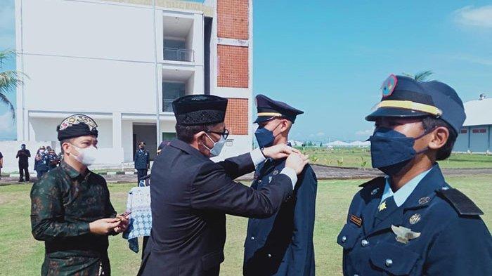 131 Taruna Baru Poltek Kelautan dan Perikanan Jembrana Dilantik - Tribun-bali.com