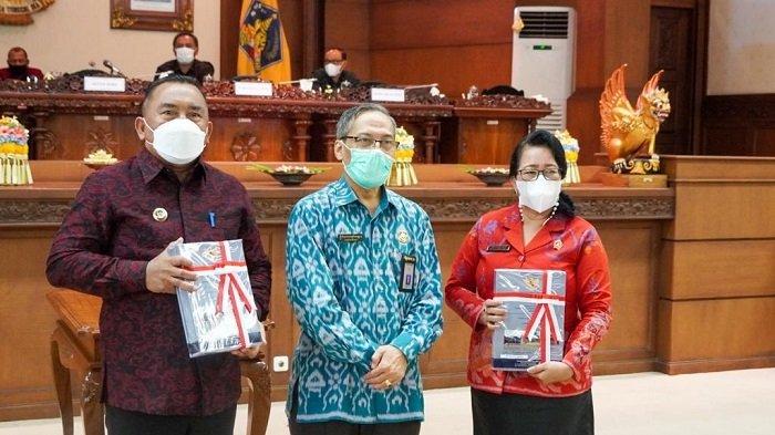 Jembrana Raih Opini Wajar Tanpa Pengecualian dari Badan Pemeriksa Keuangan - Tribun-bali.com