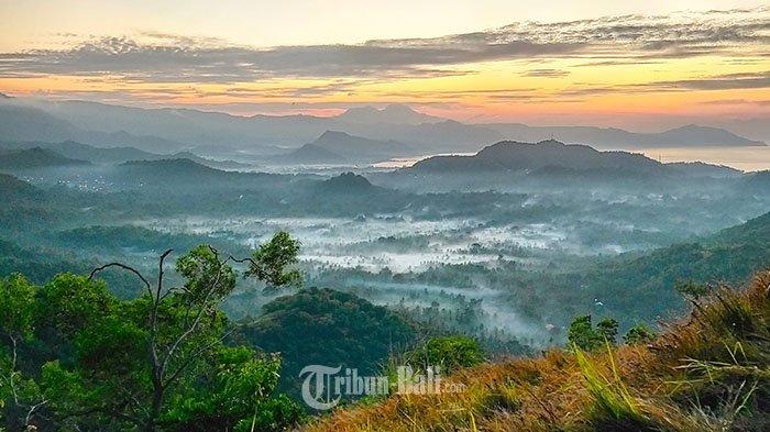 Mengejar Matahari Terbit di Bukit Tengah Klungkung, Surga Tersembunyi ...