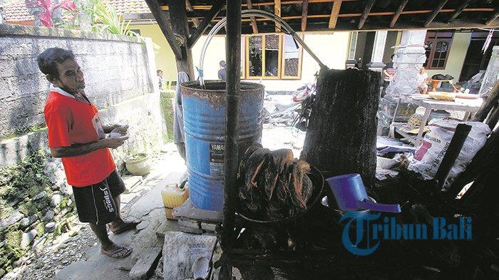 Kisah Petani Arak di Karangasem, Tiap Hari Panjat 30 Pohon untuk ...