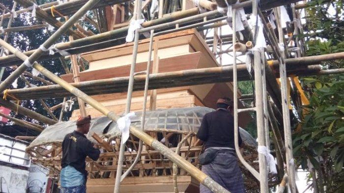 Libatkan 4.000an Krama 11 Banjar Adat, Puri Ubud Gelar Palebon Tjokorda ...