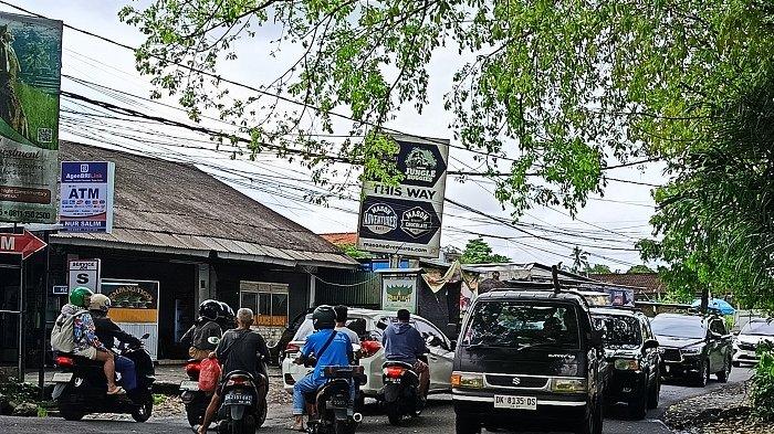 URAI Kemacetan, Dishub Turunkan 127 Personel, Jalan Sempit Jadi Masalah Pariwisata di Gianyar ...