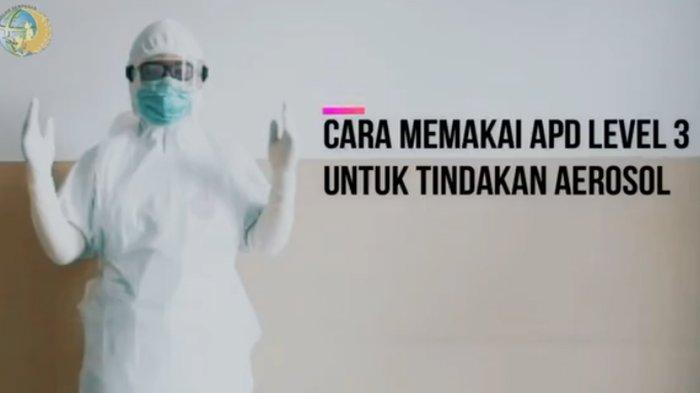 RSUP Sanglah Bagikan Cara Tim Medis Gunakan APD Level 3 - Tribun-bali.com