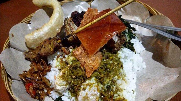 Kuliner Babi Guling Makin Laris Ditengah Pandemi Corona, Warung Pan Ana ...