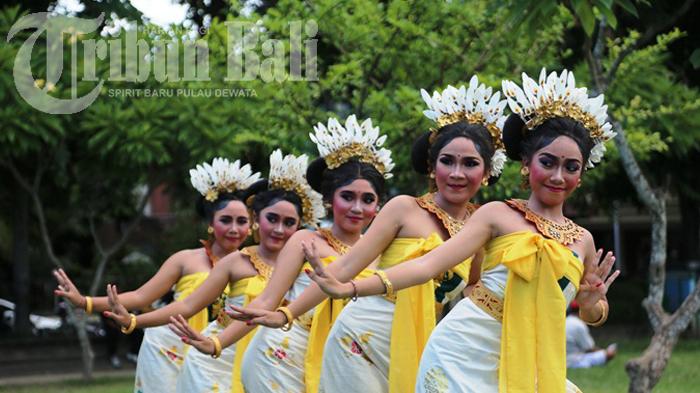 Tari Sekar Jempiring Persembahan Sanggar Tari Wismayasari - Tribun-bali.com