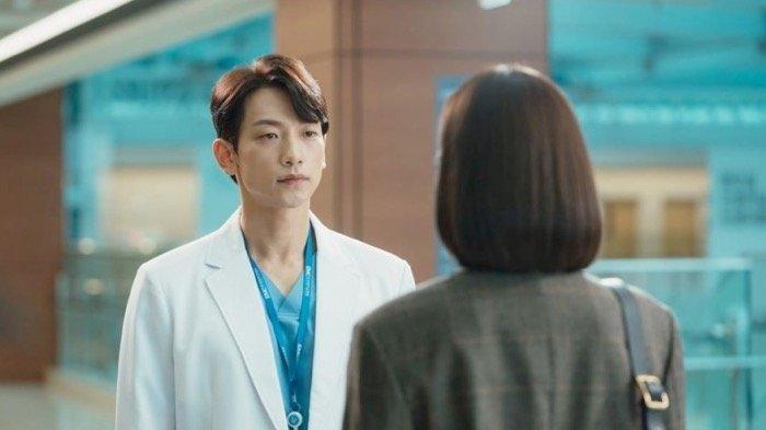 Sinopsis Drama Korea Ghost Doctor Episode 1, Pertemuan Ko Seung Tak ...