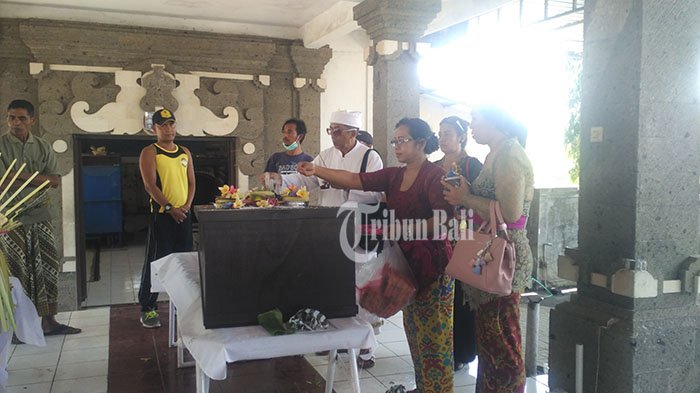 Hari Ini RSUP Sanglah Kremasi 2 Jenazah Terlantar di Krematorium Mumbul - Tribun-bali.com