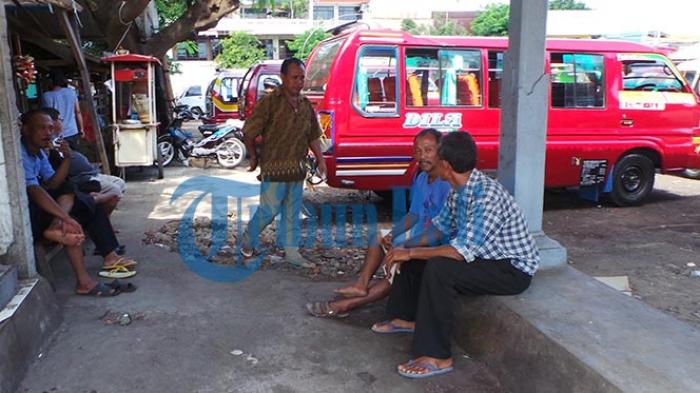 BBM 'Naik Turun', Supir Bemo yang 'Ngos-ngosan' - Tribun-bali.com