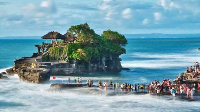 Destinasi Wisata Bali Pura Tanah Lot, Keindahan Matahari Terbenam Di Selatan Kota Tabanan ...