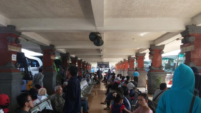 Arus Balik Belum Terlihat di Terminal Ubung - Tribun-bali.com