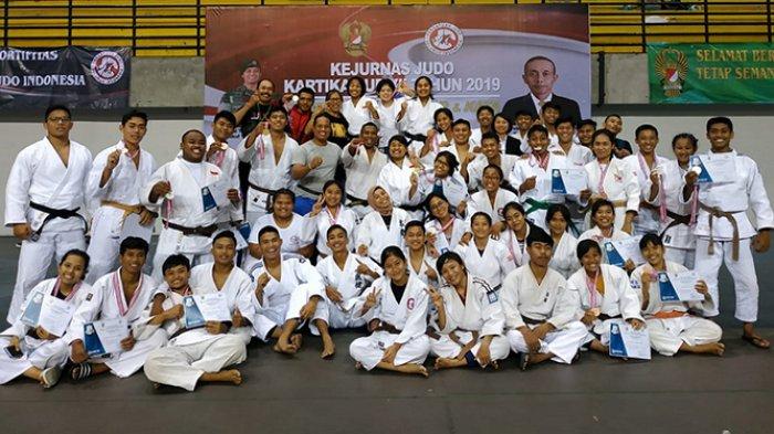 Tim Judo Bali Rebut 3 Medali Emas Kejurnas Judo Kartika Cup 2019 ...