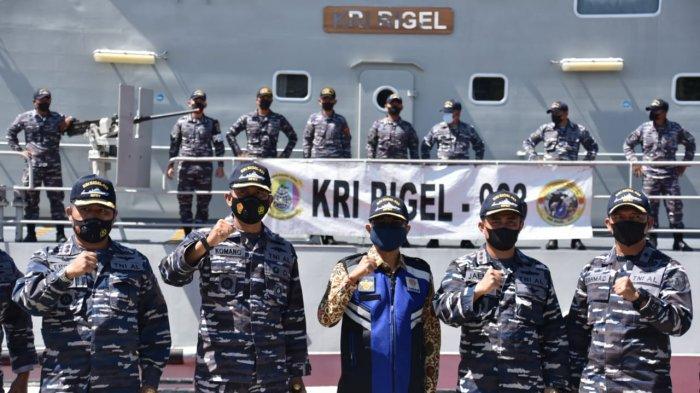 Hari Keempat, KRI Rigel-933 Pastikan Posisi KMP Yunicee Tidak Bergeser ...