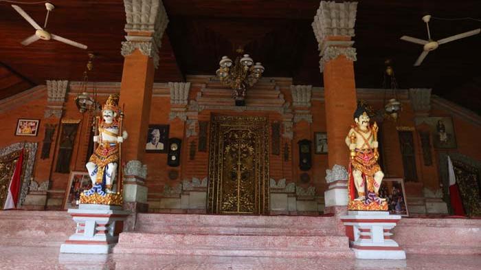 Kentalnya Arsitek Khas Bali di Balairung Puri Pemecutan - Tribun-bali.com