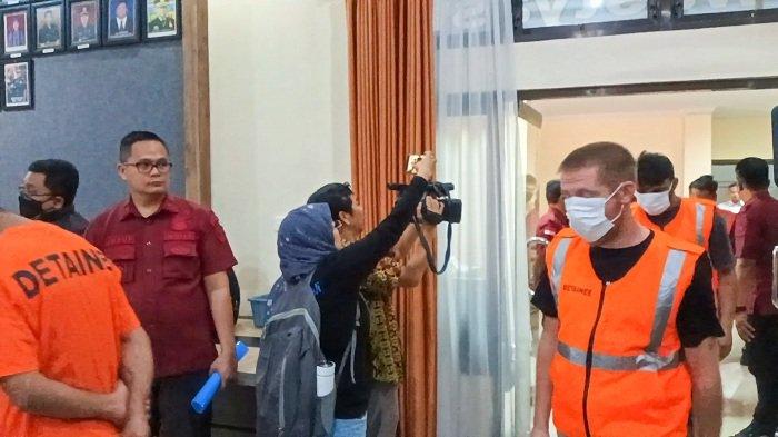 Imigrasi Amankan 6 WNA Pelanggar Izin Tinggal Keimigrasian di Bali - Tribun-bali.com