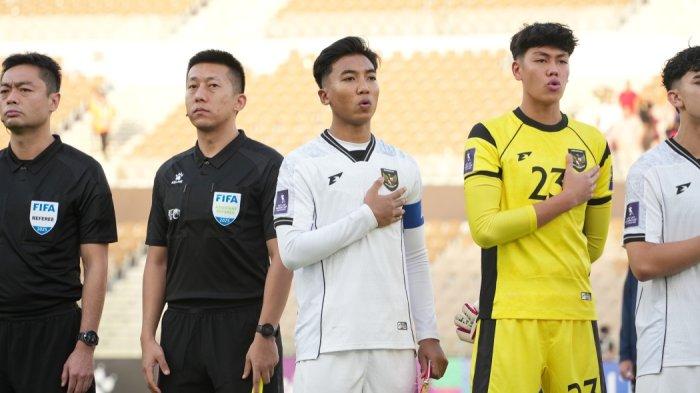 TRIO Bek Serdadu Tridatu Muda Berkibar di Piala Asia, Putu Panji Cs ...