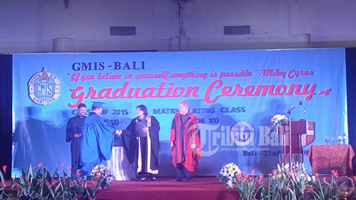 Gandhi Memorial International School Mewisuda Siswa 14 Negara - Tribun ...