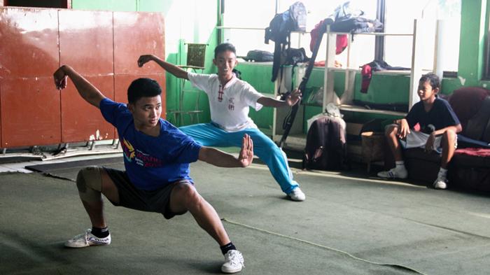 Sering Tonton Aksi Jacki Chan dan Jet Li, Adi Jadi Atlet Wushu Bali ...
