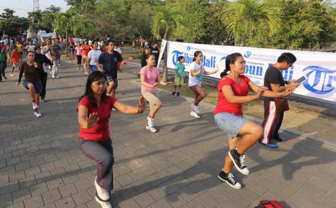 Senam Bareng Tribun Bali Meriah - Tribun-bali.com