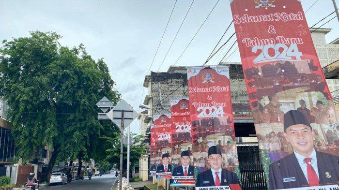 Vertikal Banner Pimpinan DPRD Pangkalpinang Didanai APBD, Begini Respon ...