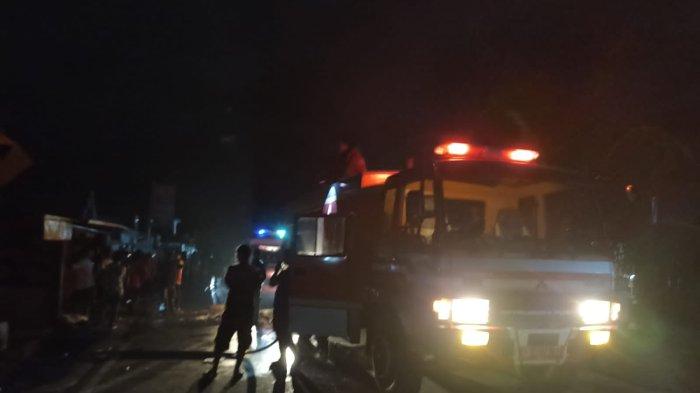 Dua Rumah Warga dan Satu Gudang Toko di Desa Sarang Mandi Terdampak ... Dua Rumah Warga dan Satu Gudang Toko di Desa Sarang Mandi Terdampak ...