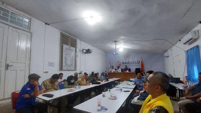 Ingatkan Soal Aturan Berkampanye, Bawaslu Bangka Barat Undang Sejumlah ... Ingatkan Soal Aturan Berkampanye, Bawaslu Bangka Barat Undang Sejumlah ...