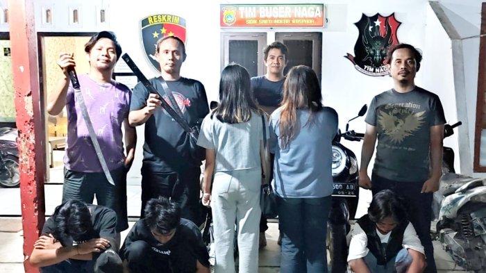 Kedapatan Bawa Sajam Jenis Samurai, Lima ABG Diamankan Tim Buser Naga ...
