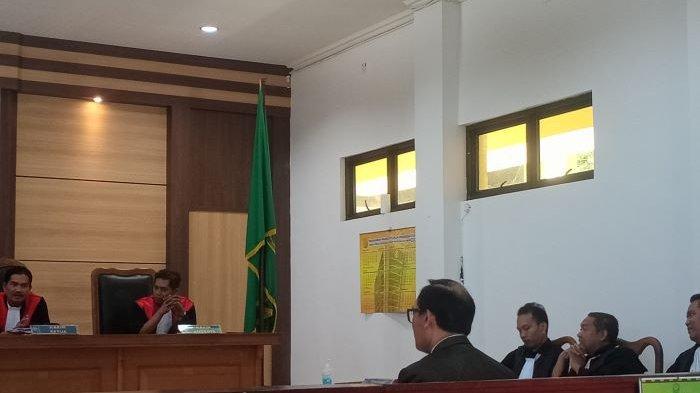 Ini Pendapat Dua Saksi Ahli Dalam Kasus Dugaan Penggelapan Uang 14 ...