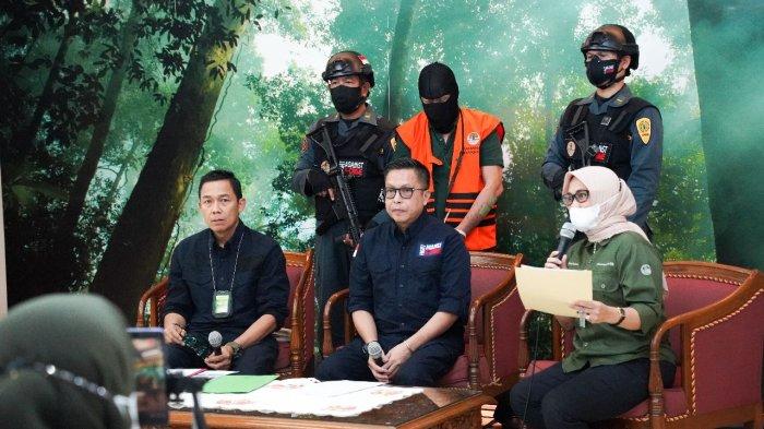 KLHK Tindak Cukong Pemodal Tambang Timah Ilegal di Manggar, Belitung Timur, Dua Tersangka Buron ...