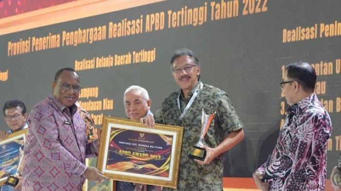 PAD Tertinggi Nomor Dua se Indonesia, Pemprov Babel Sabet Penghargaan APBD Award 2023 Kemendagri ...