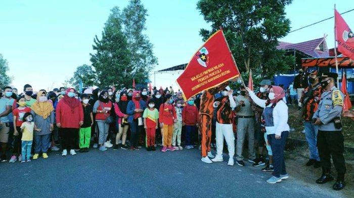 HUT ke-62 Pemuda Pancasila, Wakil Wali Kota Lepas Ribuan Peserta Jalan Santai Berhadiah Motor ...