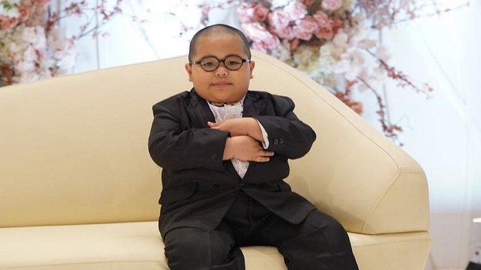 Masih Ingat dengan Baby Tatan? Dulu Sempat Bikin Heboh Karena Lucu ...