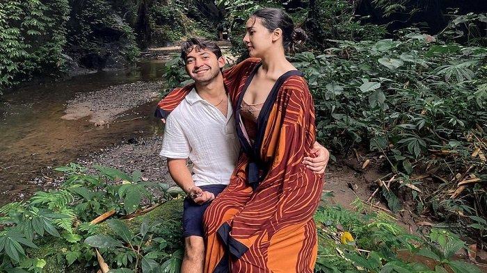 Anya Geraldine Pose Pangku-pangkuan dengan Pria Tampan, Netizen Riuh Soal It's My Dream ...