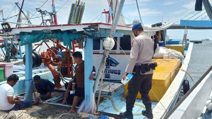 Demi Kurangi Angka Penularan Covid-19, Satpolair Polres Pangkalpinang Sambangi Masyarakat ...