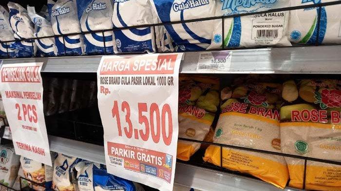 7.400 Kg Gula di Supermarket Ludes Terjual, Dua Minggu Terakhir Pembeli Antusias - Bangkapos.com