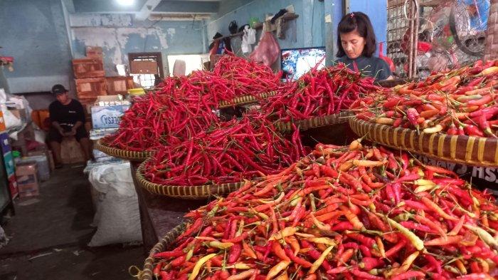 Harga Cabai di Pasar Pangkalpinang Mulai Turun, Pelaku UMKM Senang, Pj Wali Kota Pastikan Stok ...