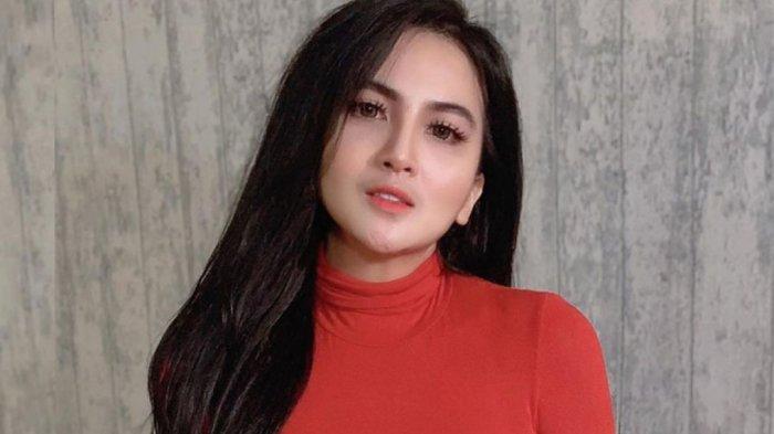 5 Potret Menggoda Dianna Dee Starlight yang Ini Bakal Sukses Bikin Kamu ...