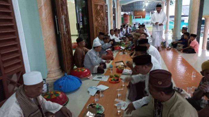 Masyarakat Parit Padang Gelar Buka Puasa Syawal dengan Tradisi ...