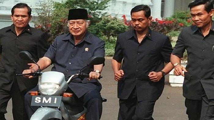 Umur Berapa Kamu Tahu Kepanjangan SMI Expressa, Motor Buatan Asli ...