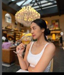 Anya Geraldine Bagikan Potret Seksi Pakai Tanktop, Warganet Ramai-ramai Komentar Begini ...