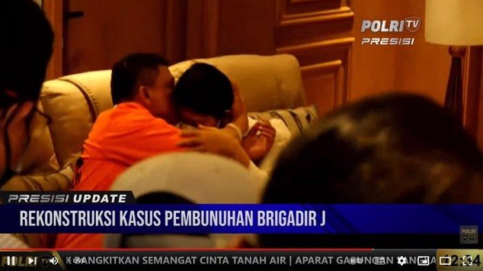 Terungkap Fakta Pelukan Ferdy Sambo dan Putri saat Rekonstruksi, Dilakukan usai Brigadir J Tewas ...