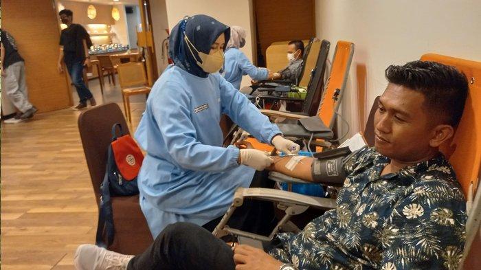 Santika Hotel Bangka Rutin Gelar Donor Darah Karyawan, Bantu yang Membutuhkan dan Peduli ...
