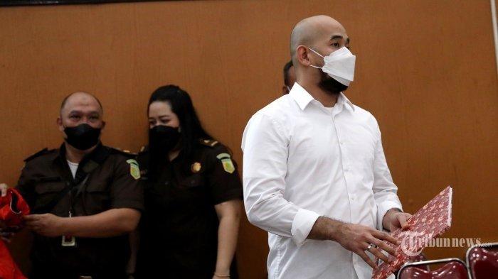 Baiquni Wibowo Hapus Rekaman CCTV Rumah Sambo, Istrinya Malah Kasih Barang Bukti Ini ke Penyidik ...